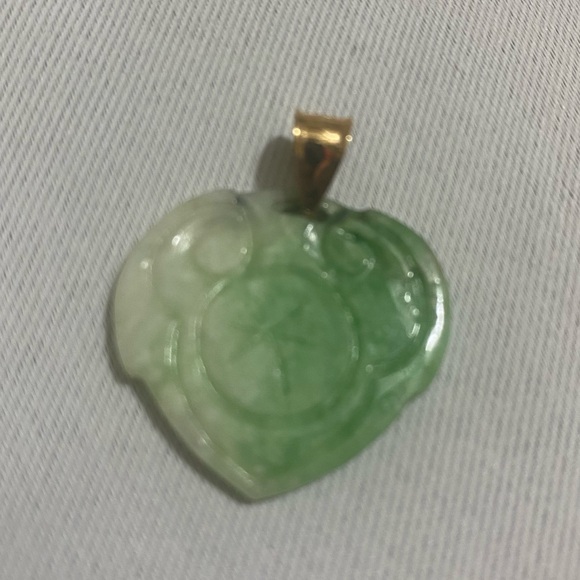 Jade Necklace | Jewelry | Vtg Heirloom Quality Natural Green Jade ...